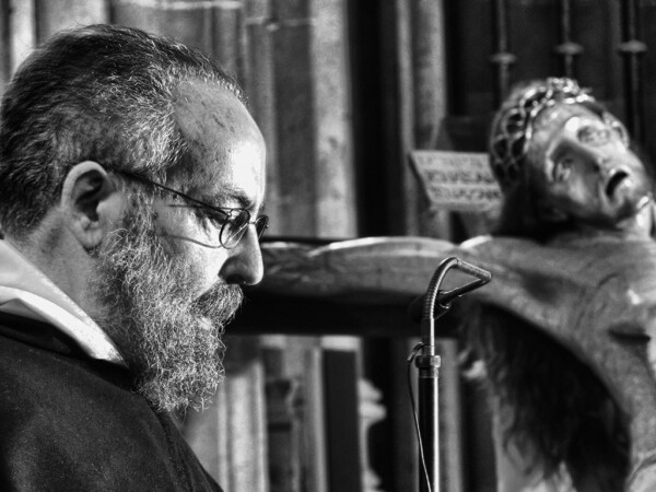 Homenaje a Emilio Rodríguez - El atril